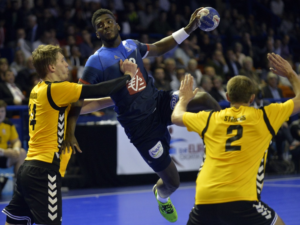 Dika Mem remplace Luka Karabatic - SFR Sport