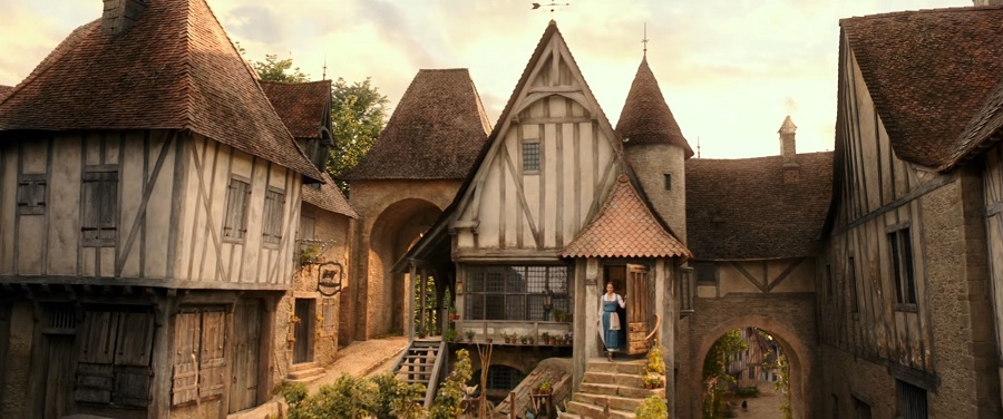 "La Belle et la Bête": des villages français ont inspiré les décors du ...
